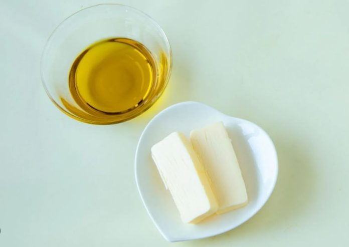 ️Yndyra dhe gjalpi nuk e pengojnë ujin që të arrijë në trup?! - Pyetje ...